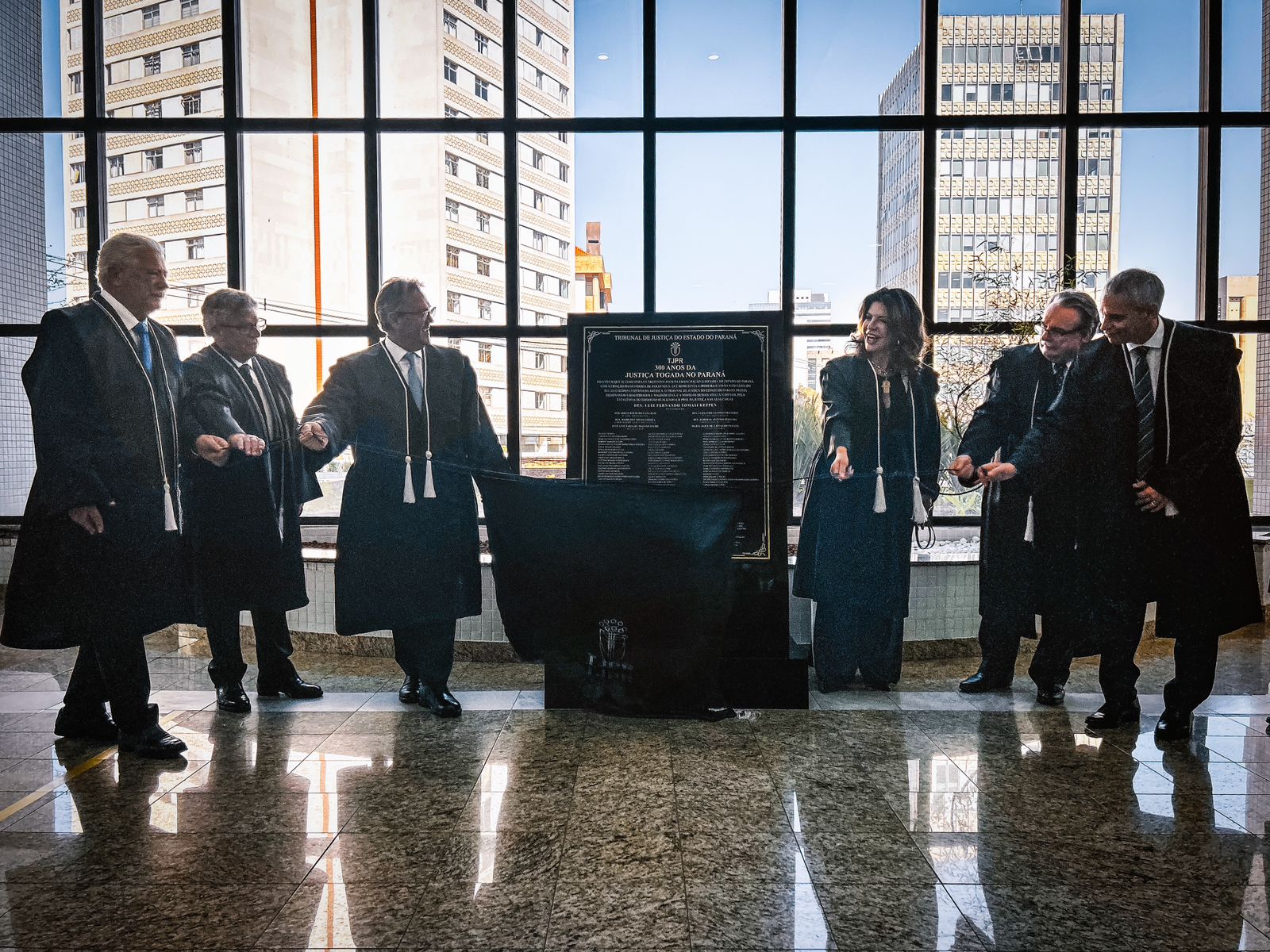 Magistrados e magistradas do TJPR recebem homenagens pelos 300 anos da ...